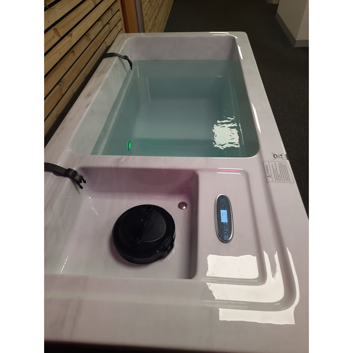 H20 Spa Chillax Ice Bath And Cool Tub Plug And Play — Outer Luxury